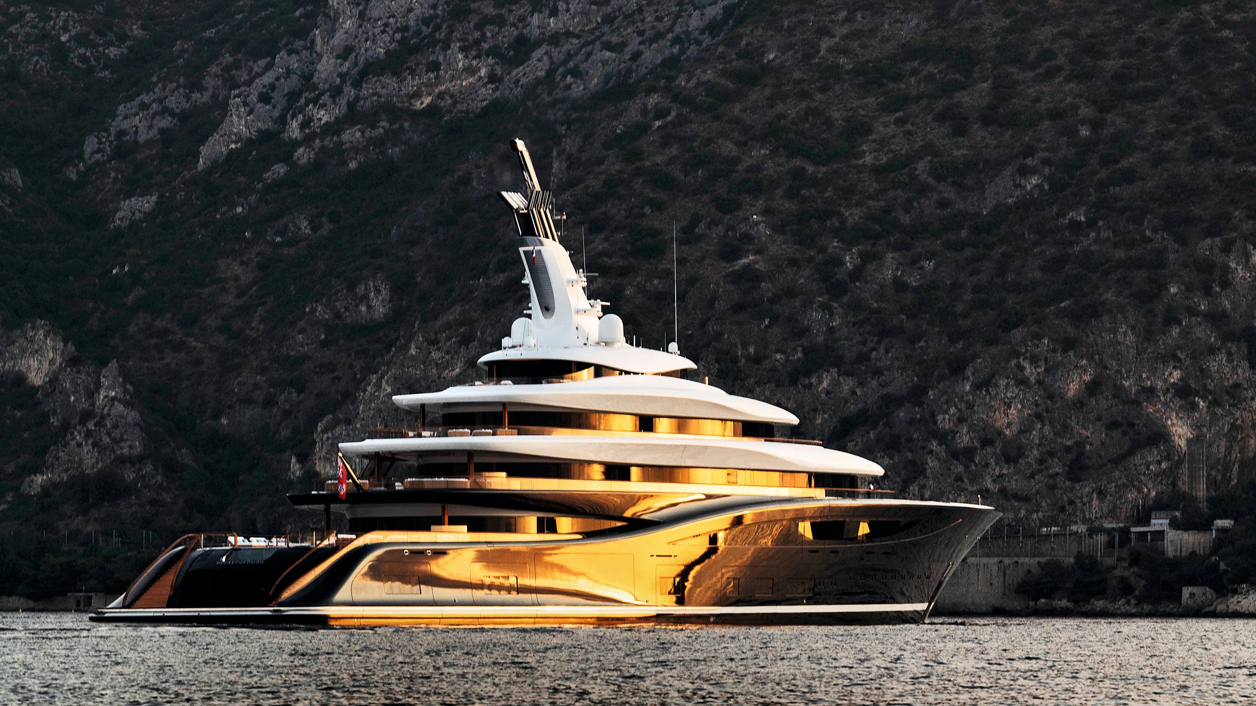 Inside 118m Breakthrough: The first hydrogen-powered superyacht